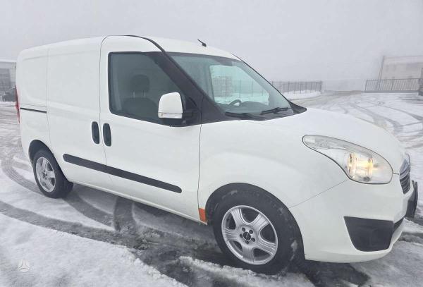 Balts Opel Combo 2016 Marijampole, ar dzinēja tilpumu 1.25 L un nobraukumu 147 tūkst. km par 4200 €, foto 7 vietnē AUTOMOTO.COM.LV