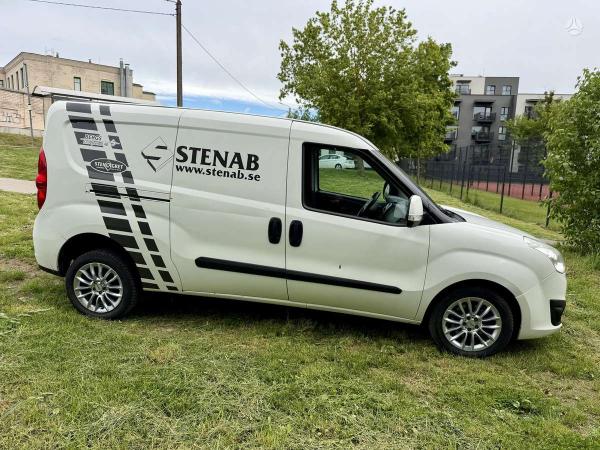 White Opel Combo 2016 in Kaunas, with an engine capacity of 1.30 L and mileage of 168 thousand km for 3800 €, photo 4 on AUTOMOTO.COM.LV