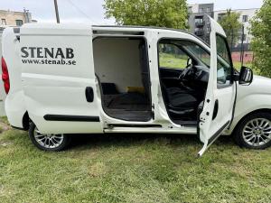 White Opel Combo 2016 in Kaunas, with an engine capacity of 1.30 L and mileage of 168 thousand km for 3800 €, photo 9 on AUTOMOTO.COM.LV