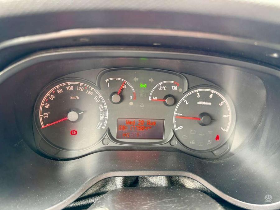 White Opel Combo 2016 in Kaunas, with an engine capacity of 1.30 L and mileage of 168 thousand km for 3800 €, photo 15 on AUTOMOTO.COM.LV