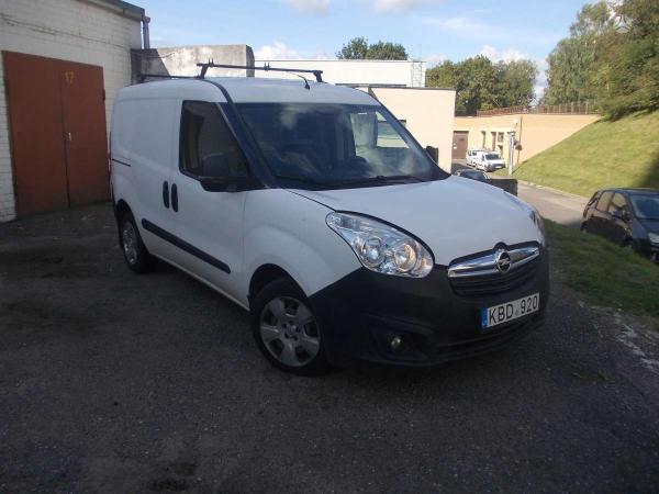 Balts Opel Combo 2017 Viļņa, ar dzinēja tilpumu 1.25 L un nobraukumu 215 tūkst. km par 4000 €, foto 2 vietnē AUTOMOTO.COM.LV