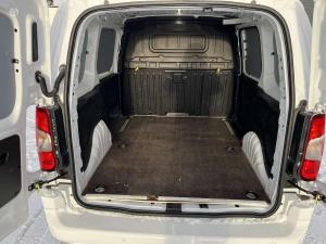 White Opel Combo 2019 in Taurage, with an engine capacity of 1.50 L and mileage of 115 thousand km for 7500 €, photo 8 on AUTOMOTO.COM.LV