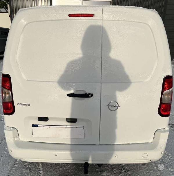 Balts Opel Combo 2019 Tauragė, ar dzinēja tilpumu 1.50 L un nobraukumu 115 tūkst. km par 7500 €, foto 7 vietnē AUTOMOTO.COM.LV