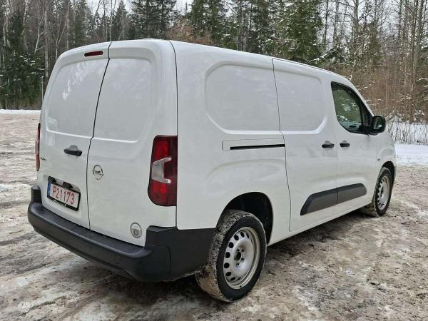 Balts Opel Combo 2019 Alīta, ar dzinēja tilpumu 1.50 L un nobraukumu 269 tūkst. km par 7600 €, foto 3 vietnē AUTOMOTO.COM.LV