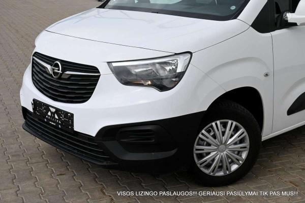 Balts Opel Combo 2021 Kretinga, ar dzinēja tilpumu 1.50 L un nobraukumu 232 tūkst. km par 7699 €, foto 4 vietnē AUTOMOTO.COM.LV