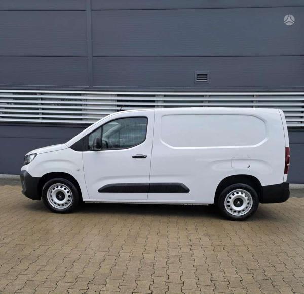 Opel Combo 2024 Kauņa vietnē Balts Opel Combo 2024 Kauņa, ar dzinēja tilpumu 1.50 L un nobraukumu 27 tūkst. km par 14800 €, foto 4 vietnē AUTOMOTO.COM.LV