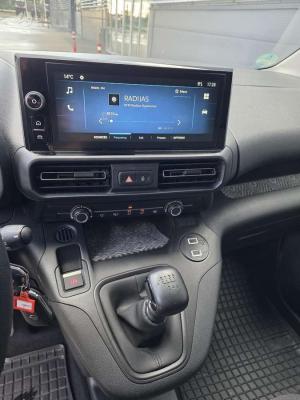 Balts Opel Combo 2024 Kauņa, ar dzinēja tilpumu 1.50 L un nobraukumu 27 tūkst. km par 14800 €, foto 9 vietnē AUTOMOTO.COM.LV
