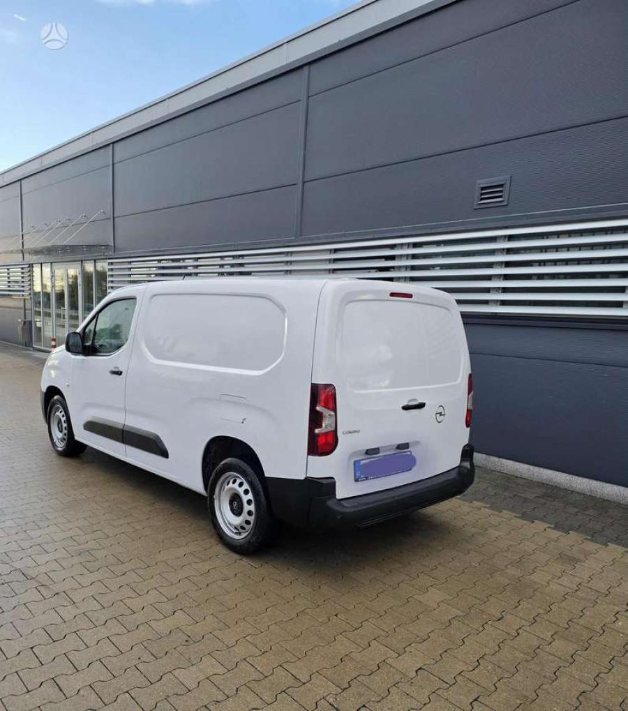 Balts Opel Combo 2024 Kauņa, ar dzinēja tilpumu 1.50 L un nobraukumu 27 tūkst. km par 14800 €, foto 12 vietnē AUTOMOTO.COM.LV