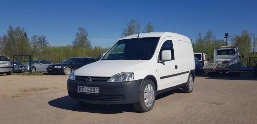 Balts Opel Combo 2005 Valmiera, ar dzinēja tilpumu 1.70 L un nobraukumu 303 tūkst. km par 1500 €, foto 8 vietnē AUTOMOTO.COM.LV