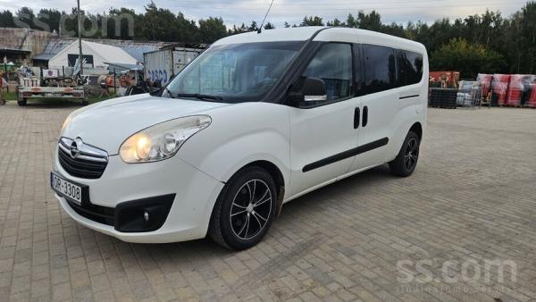 White Opel Combo 2015 in Riga, with an engine capacity of 1.60 L and mileage of 270 thousand km for 2600 €, photo 3 on AUTOMOTO.COM.LV