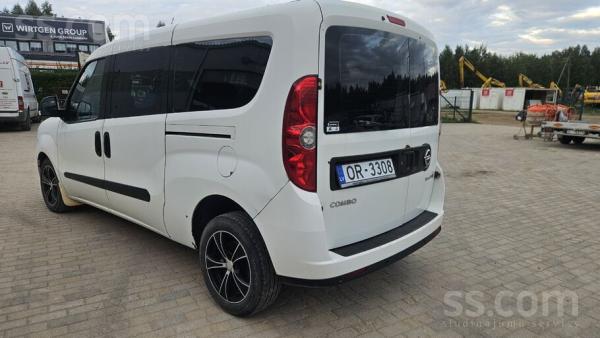 White Opel Combo 2015 in Riga, with an engine capacity of 1.60 L and mileage of 270 thousand km for 2600 €, photo 8 on AUTOMOTO.COM.LV