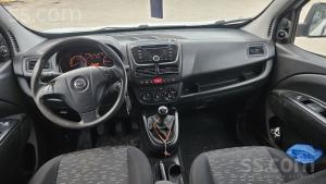 White Opel Combo 2015 in Riga, with an engine capacity of 1.60 L and mileage of 270 thousand km for 2600 €, photo 11 on AUTOMOTO.COM.LV