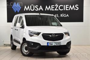 White Opel Combo 2021 in Riga, with an engine capacity of 1.50 L and mileage of 214 thousand km for 6990 €, photo 4 on AUTOMOTO.COM.LV