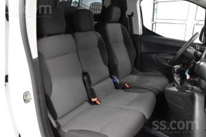 White Opel Combo 2021 in Riga, with an engine capacity of 1.50 L and mileage of 214 thousand km for 6990 €, photo 13 on AUTOMOTO.COM.LV