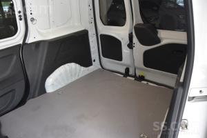 White Opel Combo 2021 in Riga, with an engine capacity of 1.50 L and mileage of 214 thousand km for 6990 €, photo 14 on AUTOMOTO.COM.LV