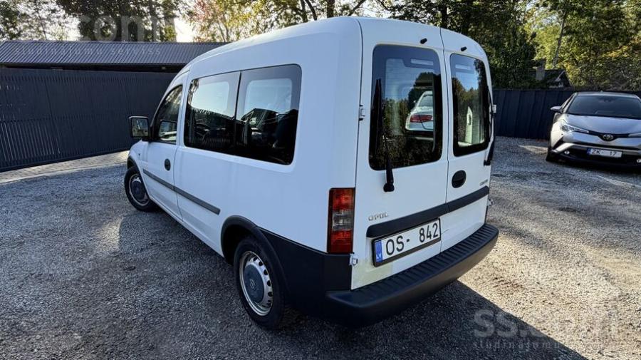 Balts Opel Combo 2003 Limbaži, ar dzinēja tilpumu 1.60 L un nobraukumu 185 tūkst. km par 2700 €, foto 5 vietnē AUTOMOTO.COM.LV