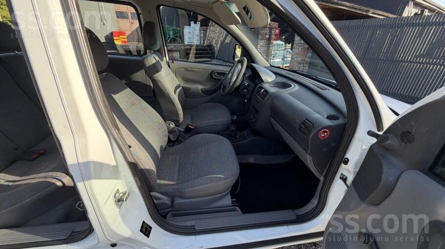 Balts Opel Combo 2003 Limbaži, ar dzinēja tilpumu 1.60 L un nobraukumu 185 tūkst. km par 2700 €, foto 12 vietnē AUTOMOTO.COM.LV