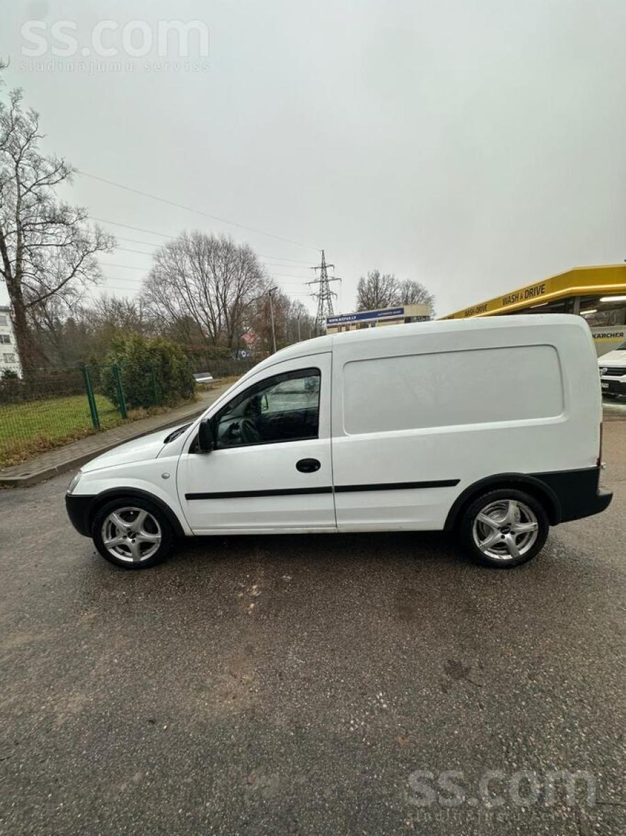 Balts Opel Combo 2007 Rīga, ar dzinēja tilpumu 1.30 L un nobraukumu 131 tūkst. km par 1750 €, foto 4 vietnē AUTOMOTO.COM.LV