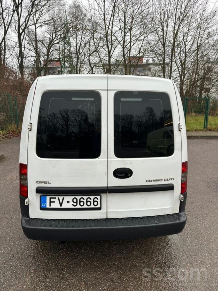 Balts Opel Combo 2007 Rīga, ar dzinēja tilpumu 1.30 L un nobraukumu 131 tūkst. km par 1750 €, foto 6 vietnē AUTOMOTO.COM.LV