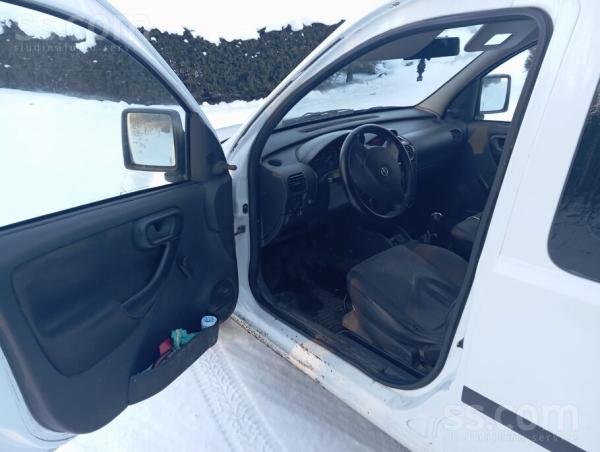 White Opel Combo 2011 in Balvi, with an engine capacity of 1.30 L and mileage of 356 thousand km for 1950 €, photo 8 on AUTOMOTO.COM.LV