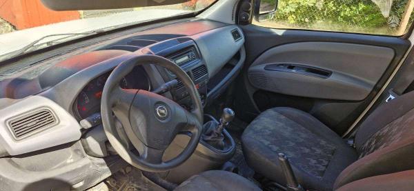 Balts Opel Combo 2012 Kauņa, ar dzinēja tilpumu 1.56 L un nobraukumu 0 tūkst. km par 1499 €, foto 5 vietnē AUTOMOTO.COM.LV