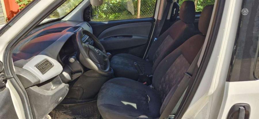 Balts Opel Combo 2012 Kauņa, ar dzinēja tilpumu 1.56 L un nobraukumu 0 tūkst. km par 1499 €, foto 7 vietnē AUTOMOTO.COM.LV