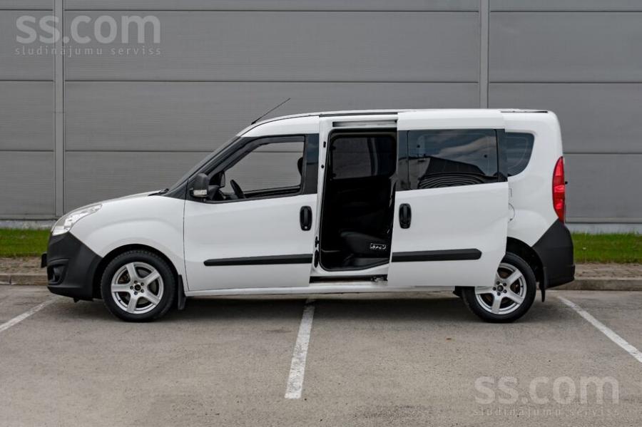 White Opel Combo 2013 in Riga, with an engine capacity of 1.20 L and mileage of 0 thousand km for 5990 €, photo 4 on AUTOMOTO.COM.LV