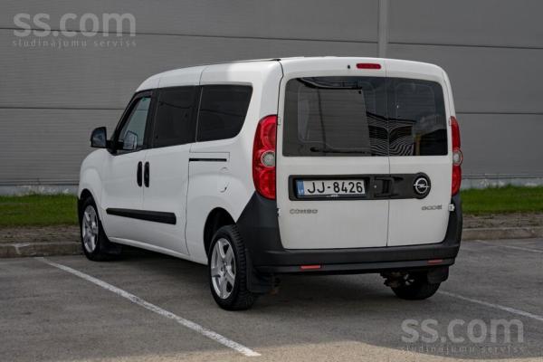 White Opel Combo 2013 in Riga, with an engine capacity of 1.20 L and mileage of 0 thousand km for 5990 €, photo 8 on AUTOMOTO.COM.LV
