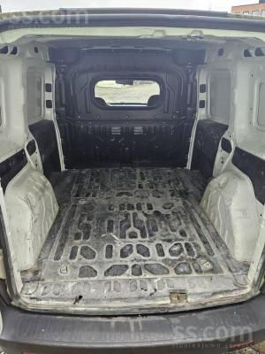 White Opel Combo 2013 in Riga, with an engine capacity of 1.30 L and mileage of 215 thousand km for 1200 €, photo  on AUTOMOTO.COM.LV
