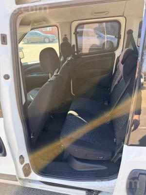 Balts Opel Combo 2015 Rīga, ar dzinēja tilpumu 1.30 L un nobraukumu 298 tūkst. km par 2650 €, foto 6 vietnē AUTOMOTO.COM.LV