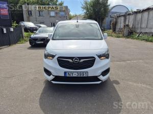 White Opel Combo 2015 in Riga, with an engine capacity of 1.50 L and mileage of 226 thousand km for 8190 €, photo 4 on AUTOMOTO.COM.LV