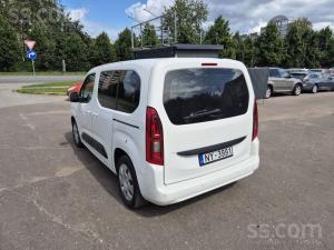 White Opel Combo 2015 in Riga, with an engine capacity of 1.50 L and mileage of 226 thousand km for 8190 €, photo 9 on AUTOMOTO.COM.LV