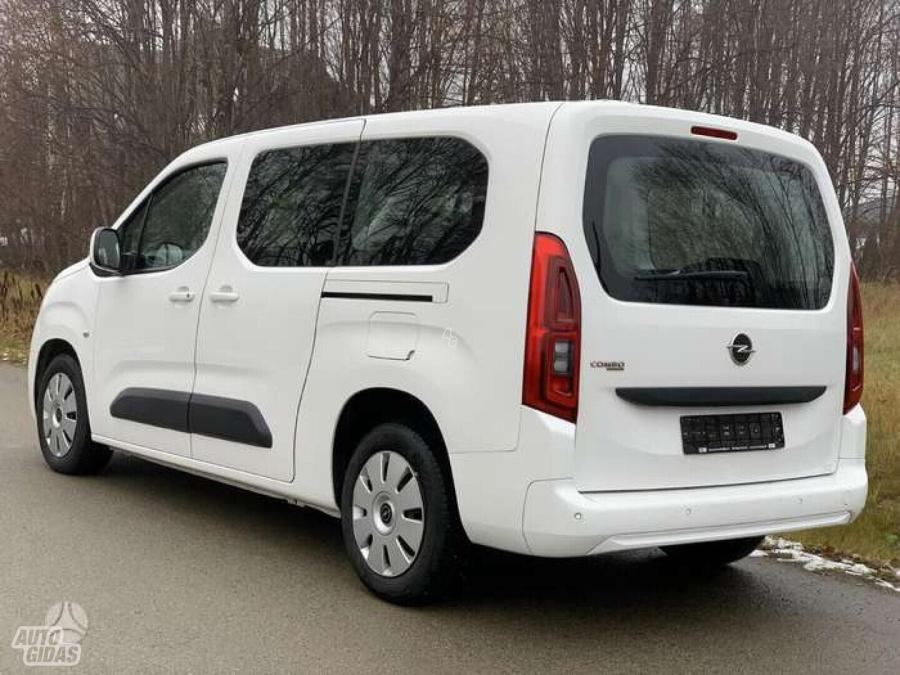 Balts Opel Combo 2019 Šauļi, ar dzinēja tilpumu 1.50 L un nobraukumu 201 tūkst. km par 8200 €, foto 5 vietnē AUTOMOTO.COM.LV