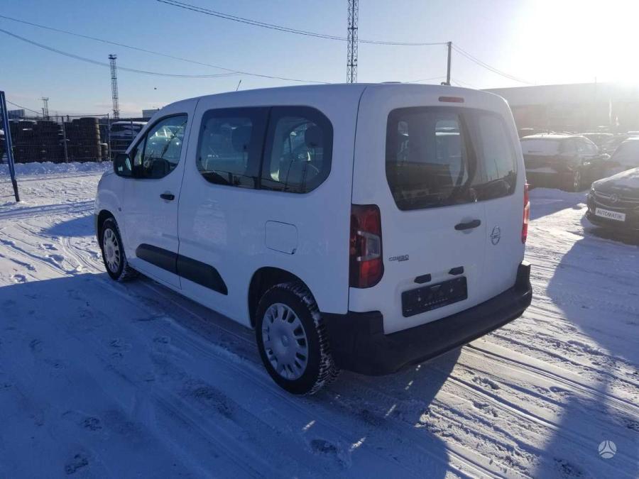 Balts Opel Combo 2019 Kauņa, ar dzinēja tilpumu 1.50 L un nobraukumu 81 tūkst. km par 9676 €, foto 8 vietnē AUTOMOTO.COM.LV
