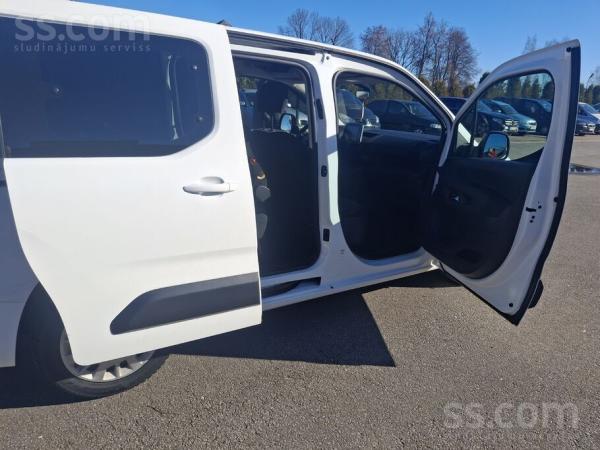 Balts Opel Combo 2019 Valmiera, ar dzinēja tilpumu 1.50 L un nobraukumu 220 tūkst. km par 8500 €, foto 3 vietnē AUTOMOTO.COM.LV