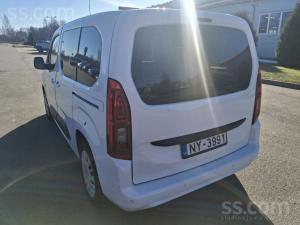 Balts Opel Combo 2019 Valmiera, ar dzinēja tilpumu 1.50 L un nobraukumu 220 tūkst. km par 8500 €, foto 6 vietnē AUTOMOTO.COM.LV