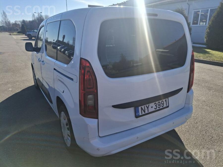 Balts Opel Combo 2019 Valmiera, ar dzinēja tilpumu 1.50 L un nobraukumu 220 tūkst. km par 8500 €, foto 6 vietnē AUTOMOTO.COM.LV