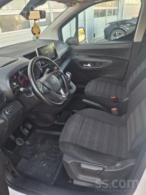 Balts Opel Combo 2019 Valmiera, ar dzinēja tilpumu 1.50 L un nobraukumu 220 tūkst. km par 8500 €, foto 14 vietnē AUTOMOTO.COM.LV