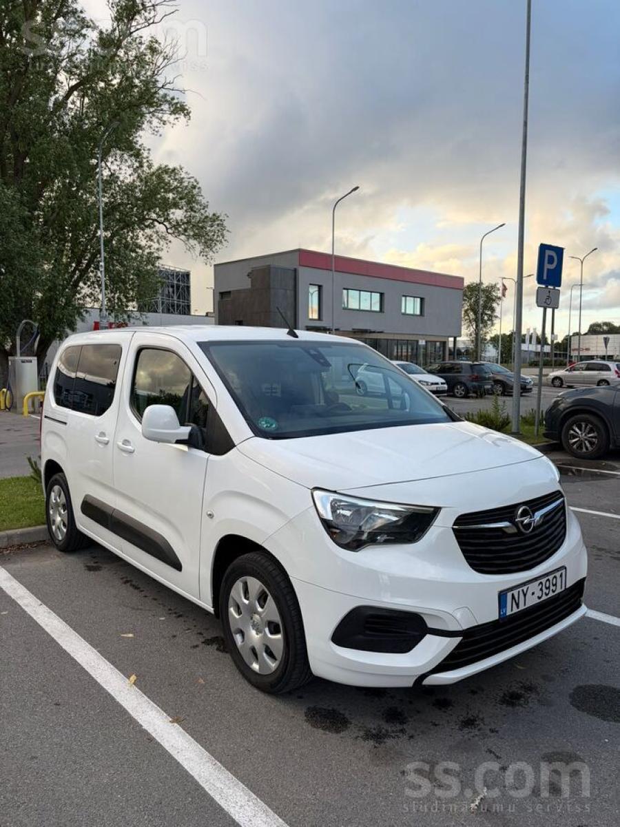 Balts Opel Combo 2019 Rīga, ar dzinēja tilpumu 1.50 L un nobraukumu 224 tūkst. km par 8850 €, foto 3 vietnē AUTOMOTO.COM.LV