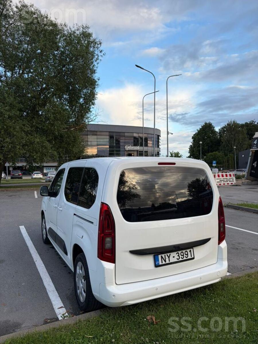 Balts Opel Combo 2019 Rīga, ar dzinēja tilpumu 1.50 L un nobraukumu 224 tūkst. km par 8850 €, foto 5 vietnē AUTOMOTO.COM.LV