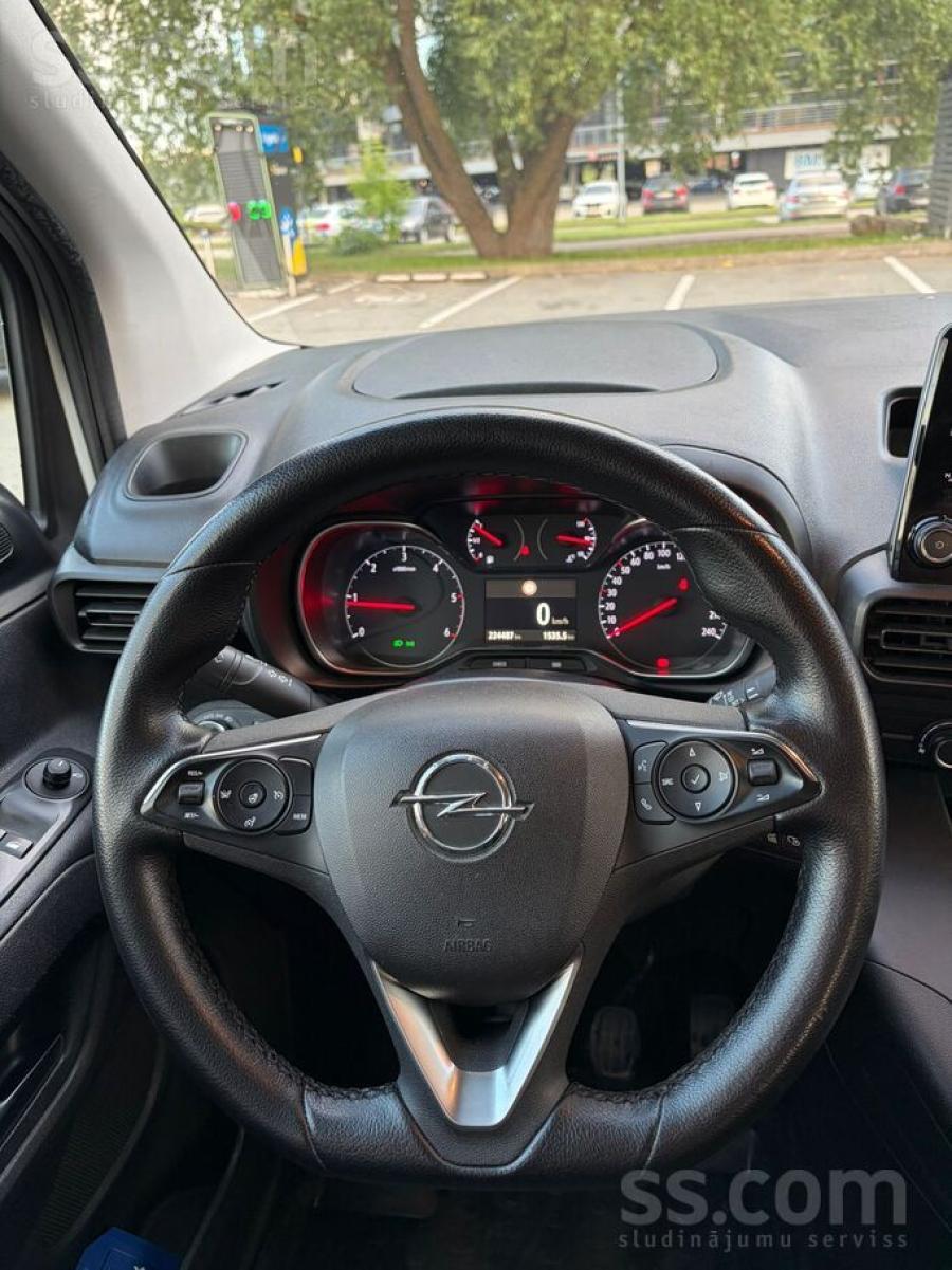 Balts Opel Combo 2019 Rīga, ar dzinēja tilpumu 1.50 L un nobraukumu 224 tūkst. km par 8850 €, foto 6 vietnē AUTOMOTO.COM.LV