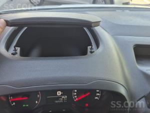 White Opel Combo 2019 in Saldus, with an engine capacity of 1.50 L and mileage of 133 thousand km for 8250 €, photo 17 on AUTOMOTO.COM.LV