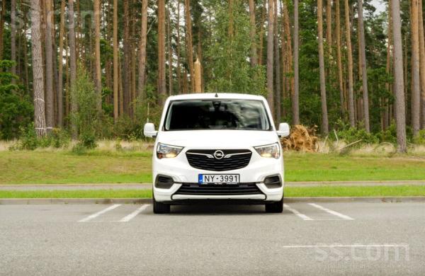 Opel Combo 2019 RÄ«ga vietnÄ Balts Opel Combo 2019 RÄ«ga, ar dzinÄja tilpumu 1.50 L un nobraukumu 226 tÅ«kst. km par 8190 ā¬, foto 4 vietnÄ AUTOMOTO.COM.LV
