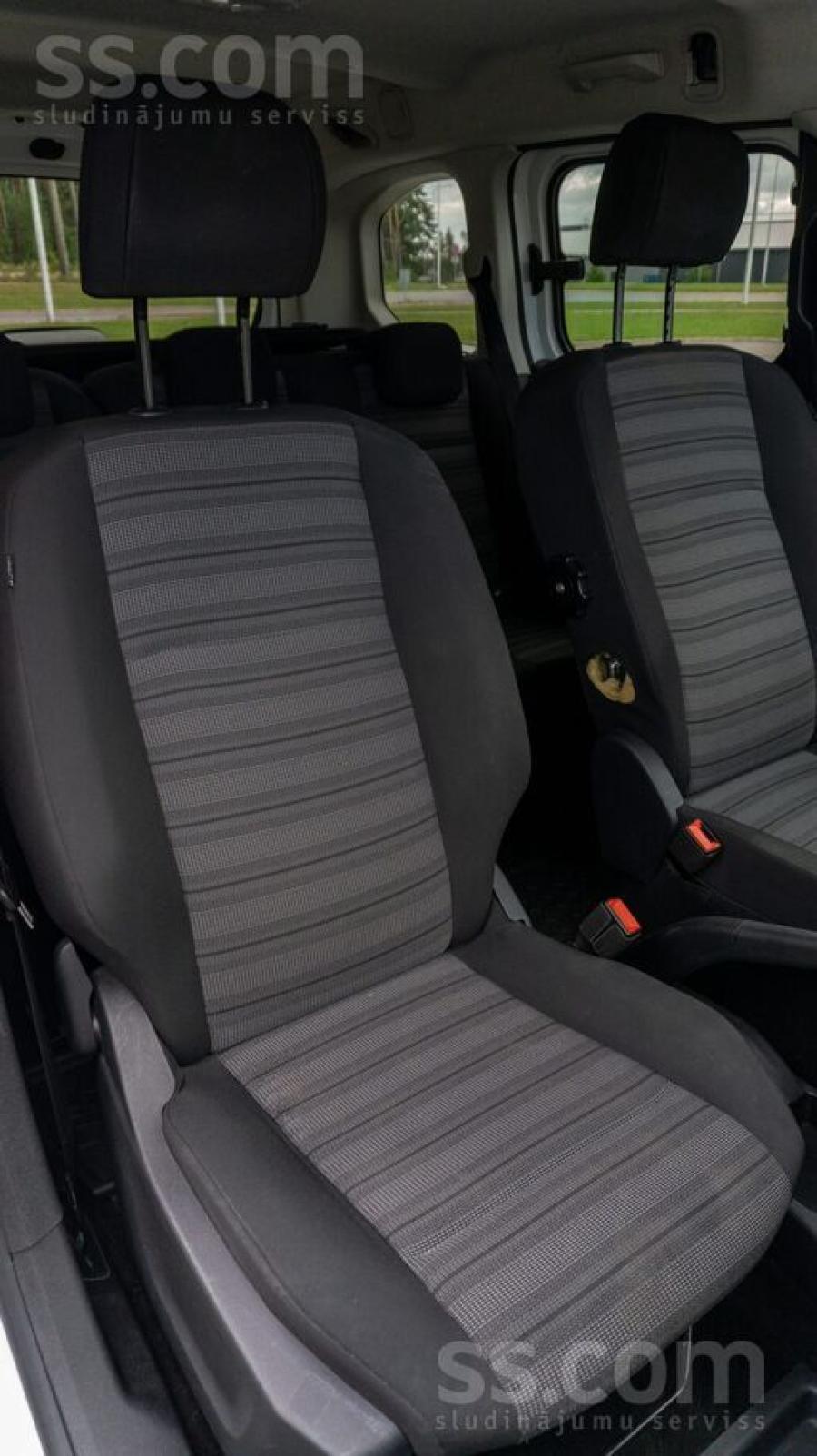 White Opel Combo 2019 in Riga, with an engine capacity of 1.50 L and mileage of 226 thousand km for 8190 €, photo 26 on AUTOMOTO.COM.LV
