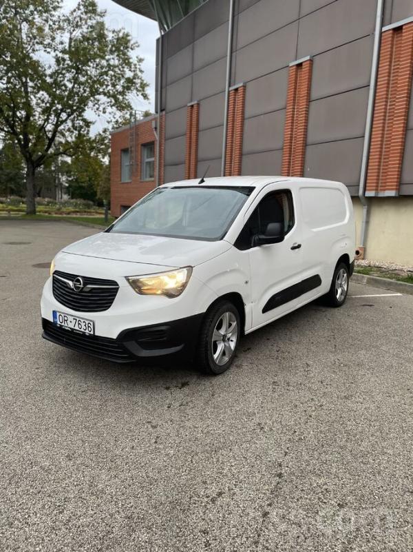 Opel Combo 2019 Jūrmala vietnē Balts Opel Combo 2019 Jūrmala, ar dzinēja tilpumu 1.50 L un nobraukumu 354 tūkst. km par 8200 €, foto 1 vietnē AUTOMOTO.COM.LV