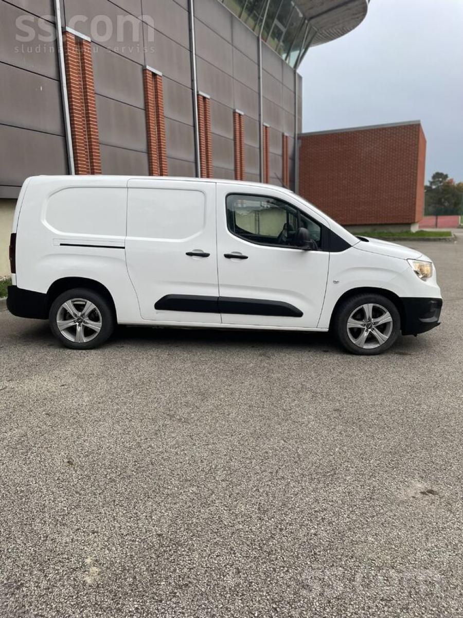 Balts Opel Combo 2019 Jūrmala, ar dzinēja tilpumu 1.50 L un nobraukumu 354 tūkst. km par 8200 €, foto 4 vietnē AUTOMOTO.COM.LV