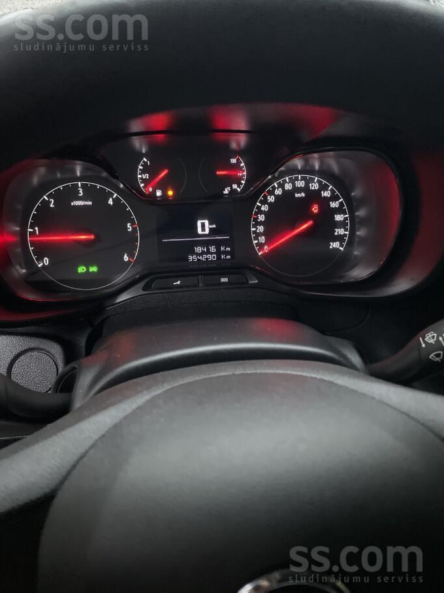 Balts Opel Combo 2019 Jūrmala, ar dzinēja tilpumu 1.50 L un nobraukumu 354 tūkst. km par 8200 €, foto 13 vietnē AUTOMOTO.COM.LV
