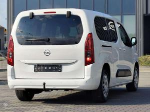 White Opel Combo 2020 in Siauliai, with an engine capacity of 1.50 L and mileage of 226 thousand km for 12950 €, photo 5 on AUTOMOTO.COM.LV