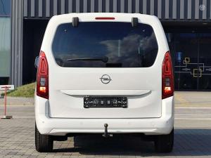 White Opel Combo 2020 in Siauliai, with an engine capacity of 1.50 L and mileage of 226 thousand km for 12950 €, photo 7 on AUTOMOTO.COM.LV