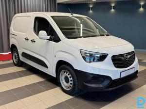 White Opel Combo 2021 in Marupe, with an engine capacity of 1.50 L and mileage of 117 thousand km for 11190 €, photo 5 on AUTOMOTO.COM.LV